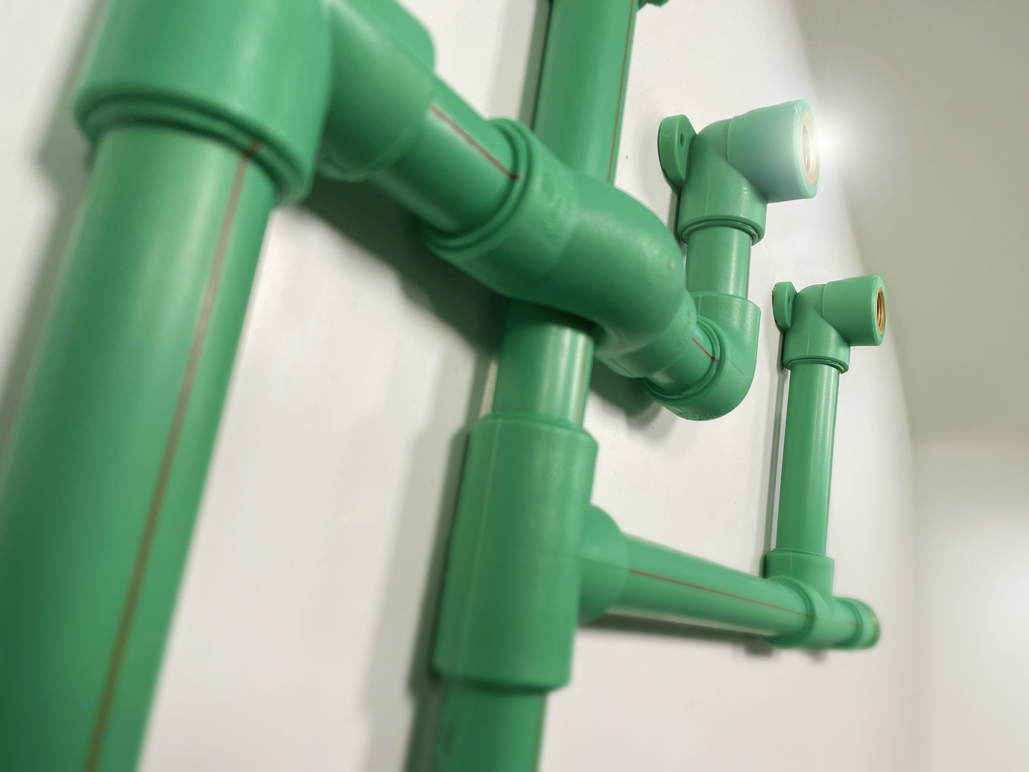 Piping systems for pools, wellness & spa